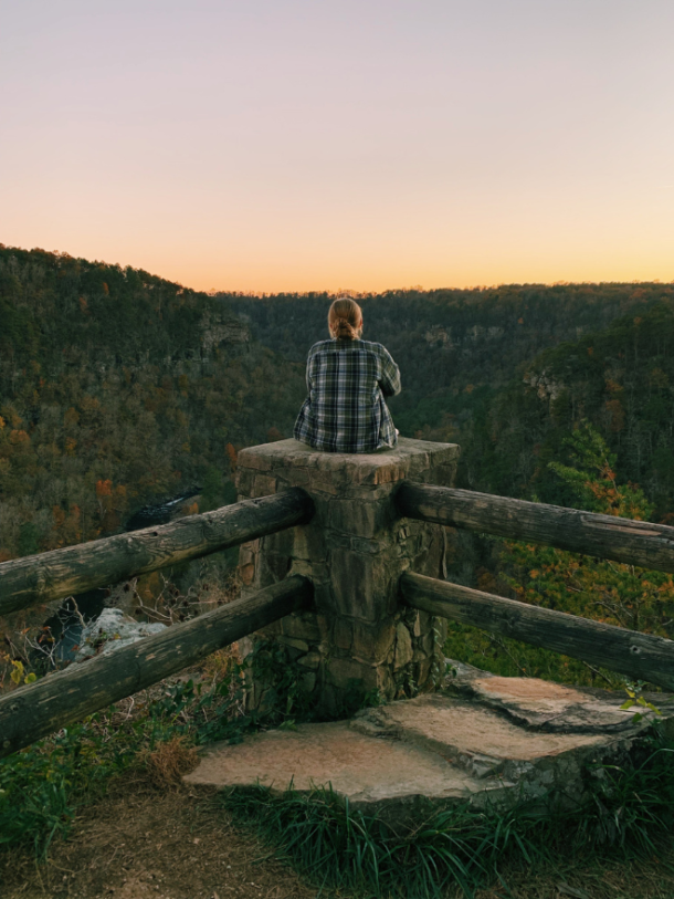 Lookin’ At Leaves: Guide to Fall Scenic Drive at Little River Canyon